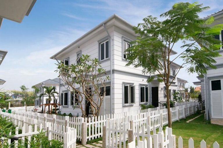 100+ Mẫu Hàng Rào Đẹp, Đơn Giản, Hiện Đại 2025